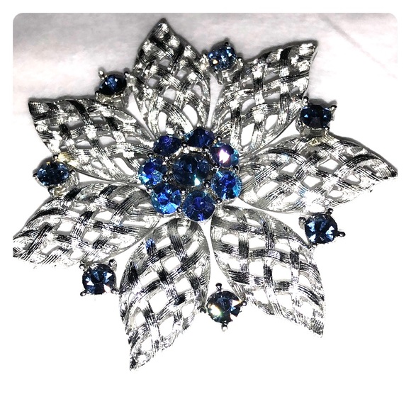 Lisner Jewelry | Jewelry | Vintage Lisner Brooch | Poshmark